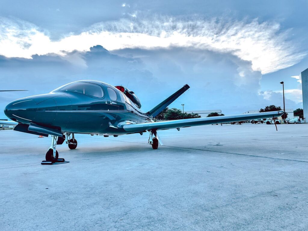 Verijet – Luxury Private Jet Services - FOLIO.YVR