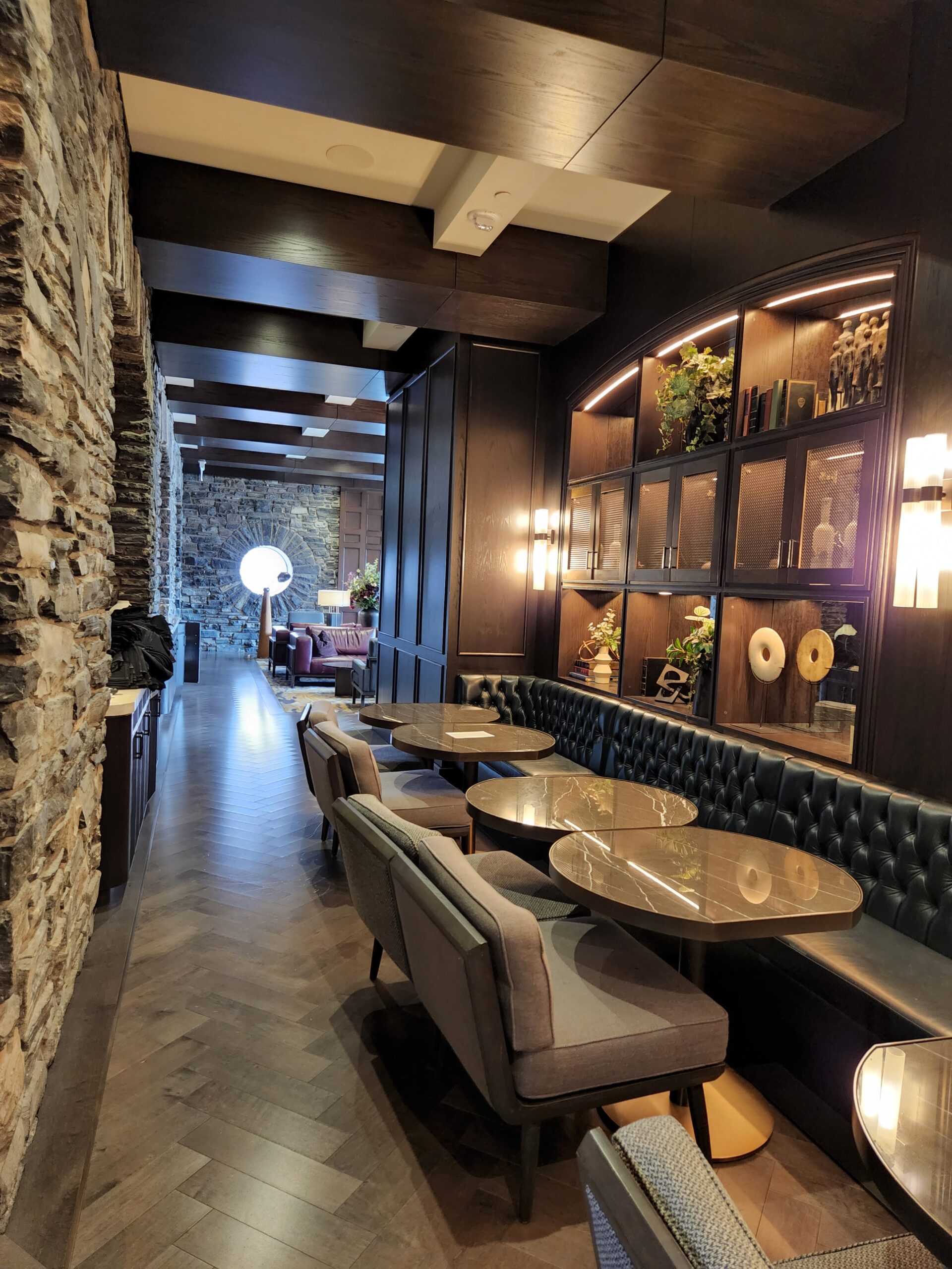 Rundle Bar: A Heart of Cocktails & Class ☆ Folio.YVR Issue 14 - FOLIO.YVR