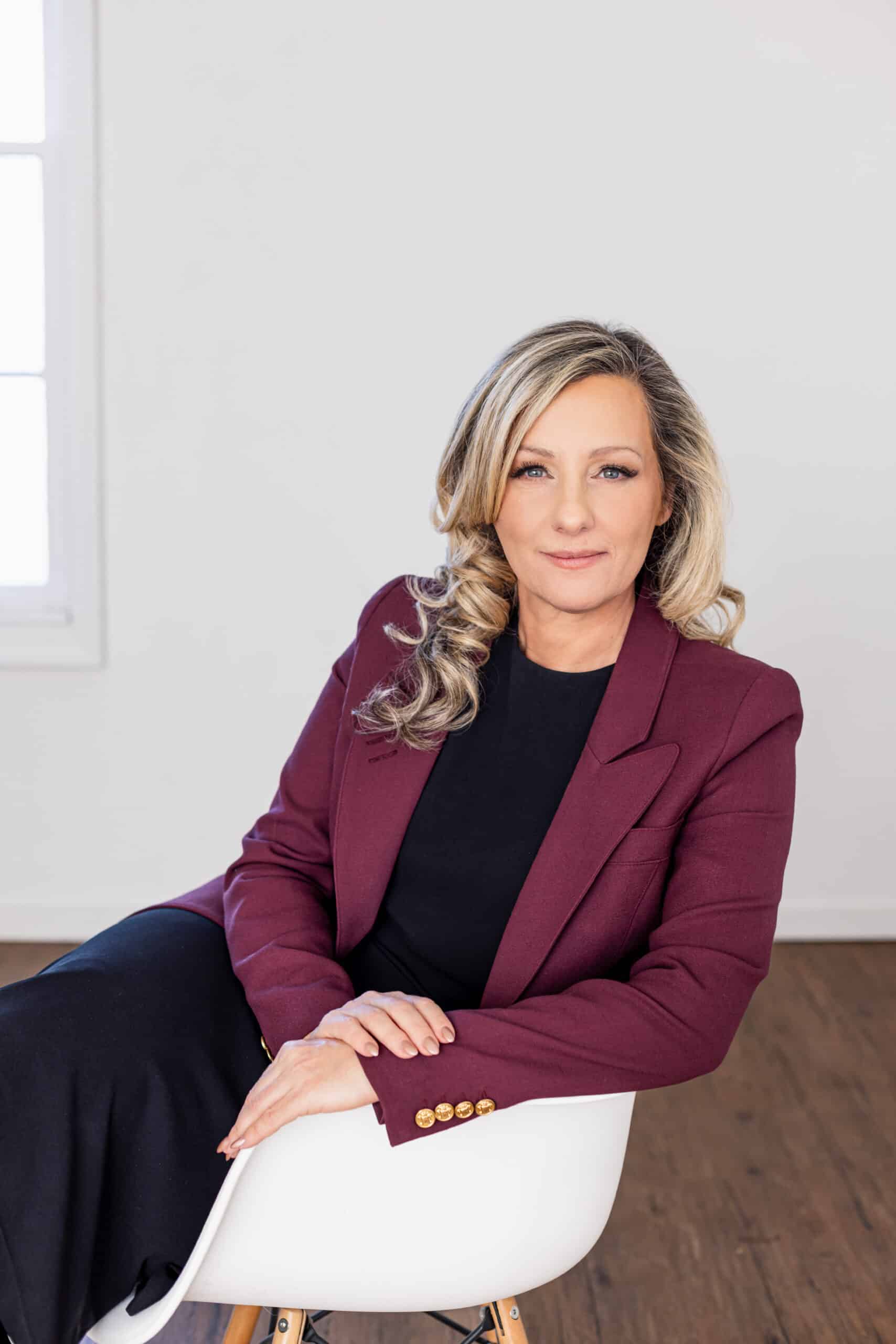 PORTFOLIO.YVR: Sid + Jacqueline Real Estate Group - FOLIO.YVR