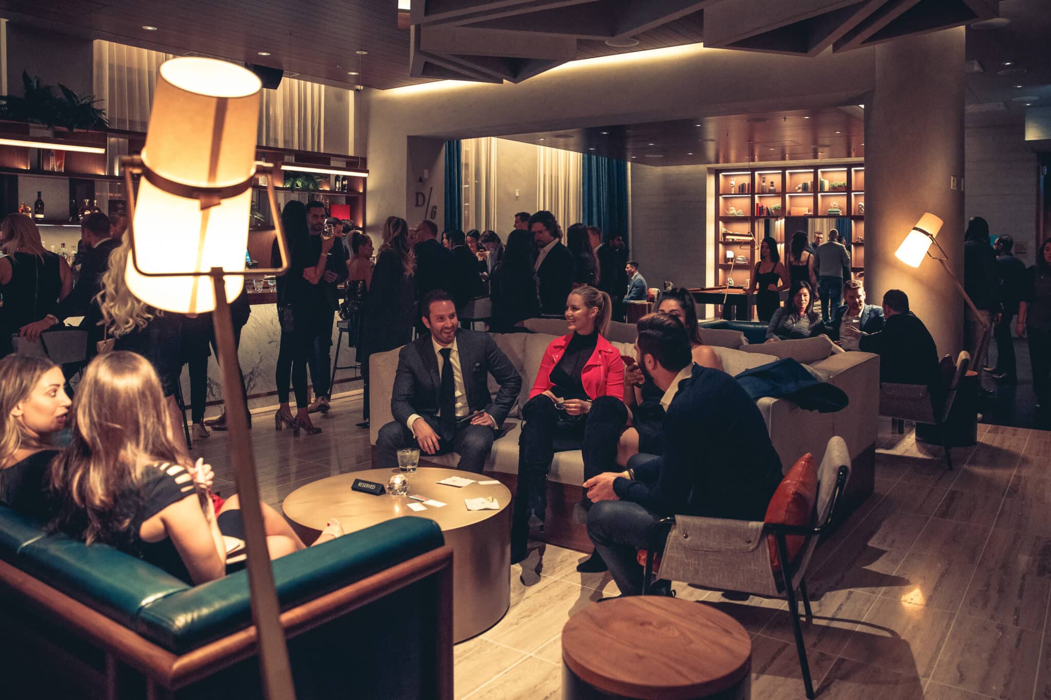 D/6 Bar & Lounge is Sophisticated & Seductive - FOLIO.YVR