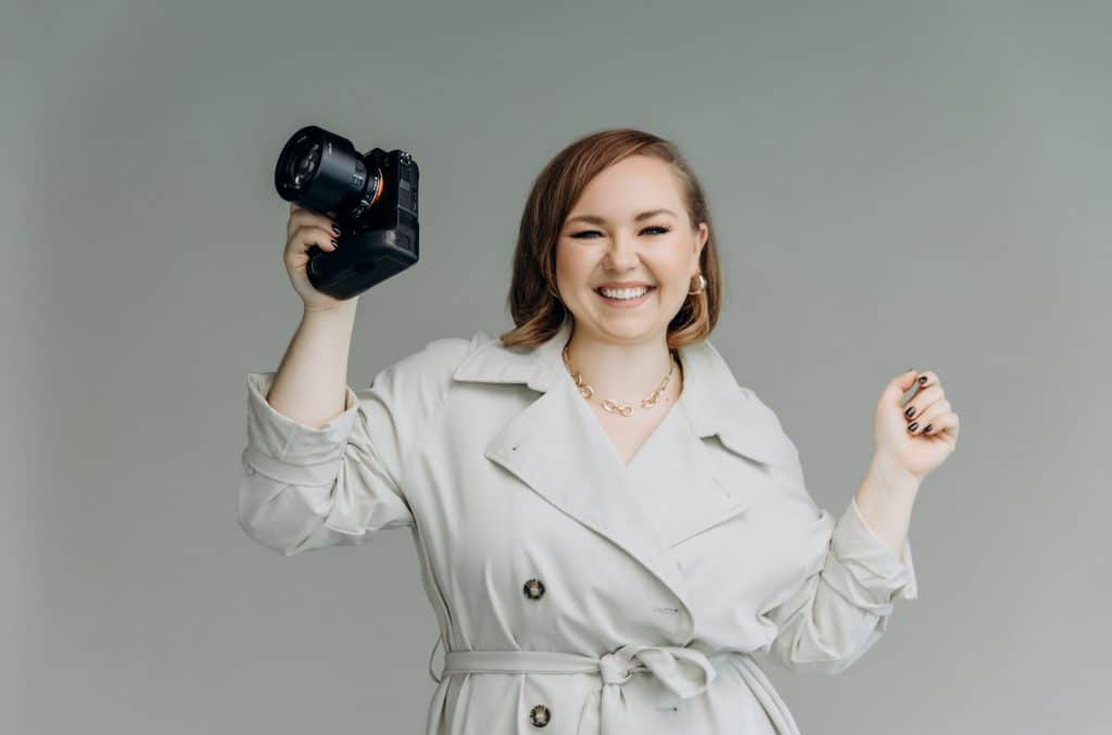 PORTFOLIO.YVR: Once in a Silver Moon Does a Photographer Like Julia ...